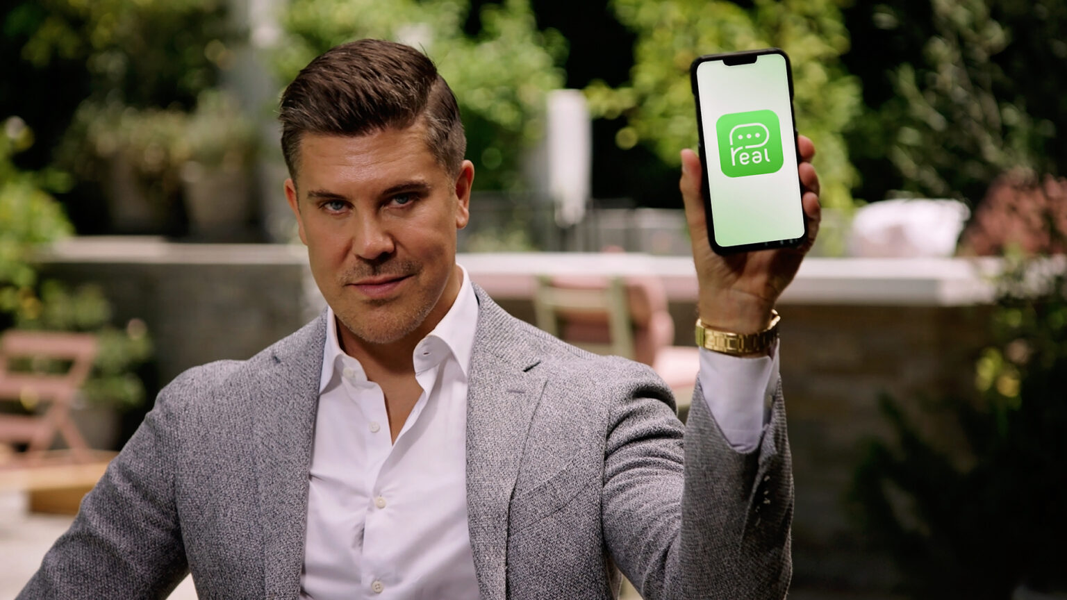 Real Messenger: how it works and how it will change the industry ...