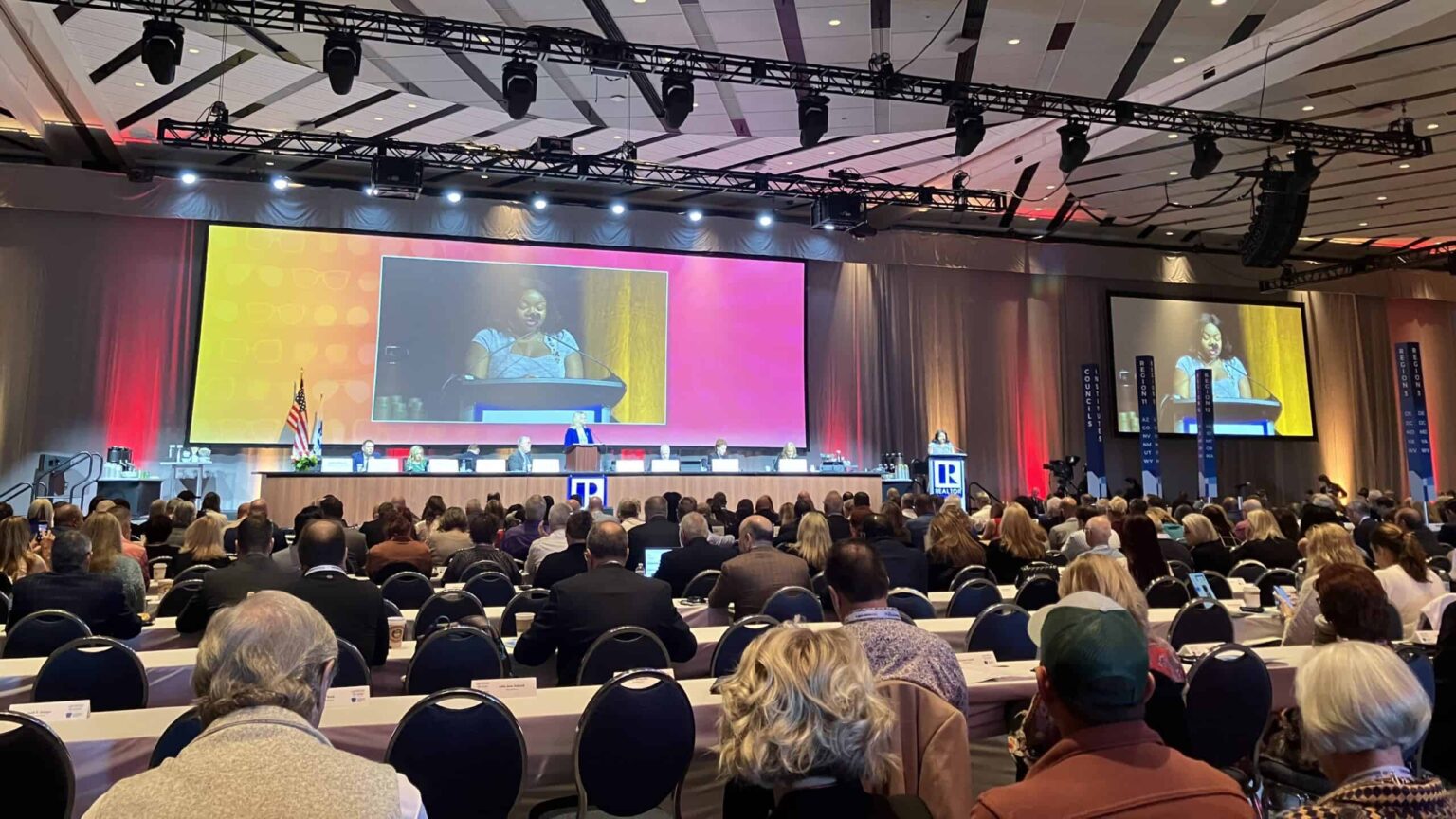 NAR Directors Confront Power Shift As Executive Committee Steps Up ...