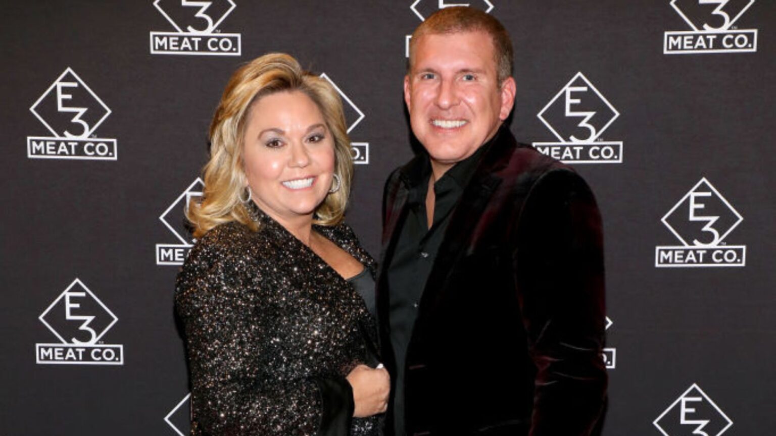Trump Pardons Ex-'Chrisley Knows Best' Stars Todd And Julie Chrisley ...